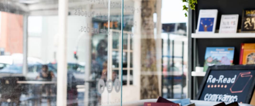 Re-Read Madrid - Atocha - Re-Read Librería lowcost : 1 libro 4€ • 2 ...